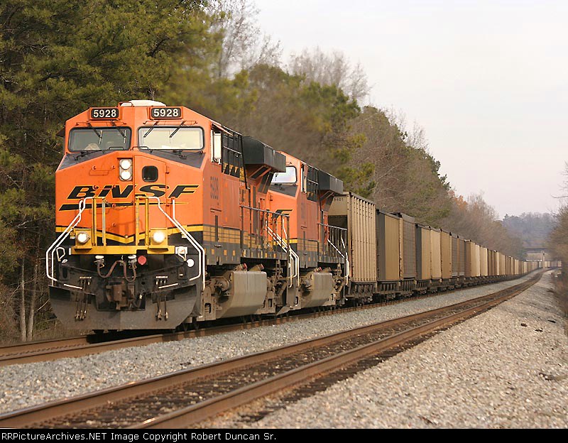 BNSF 5928